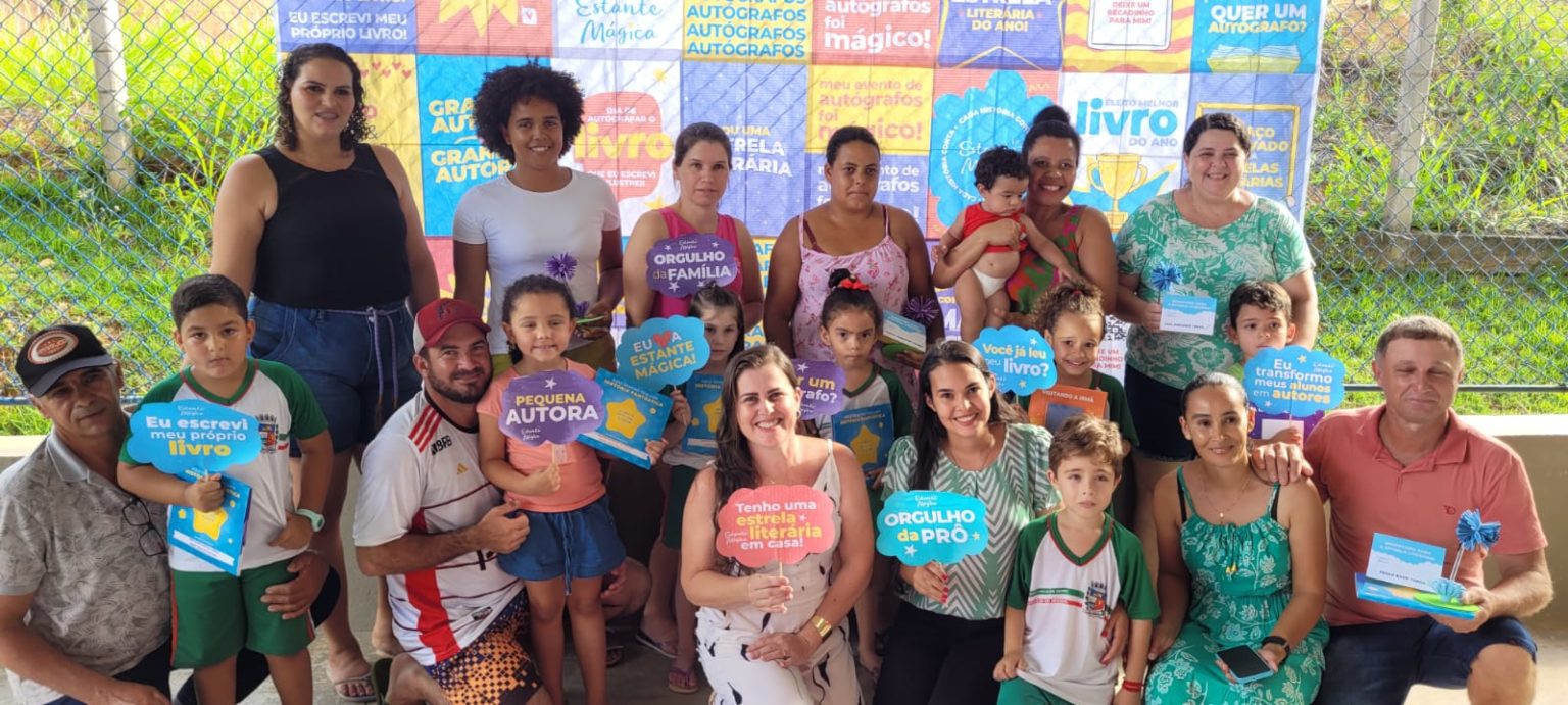 EMEIEF Francisco Sechim, em Cristalino, realiza um dia de autógrafos ...